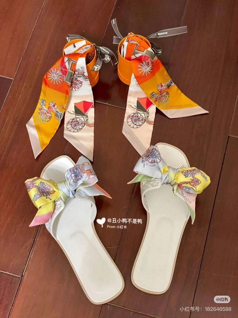 Indistinguishable Hermes Silk