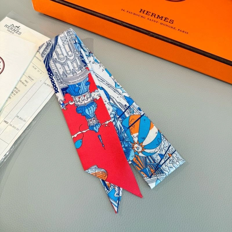 Exact replica Hermes Silk