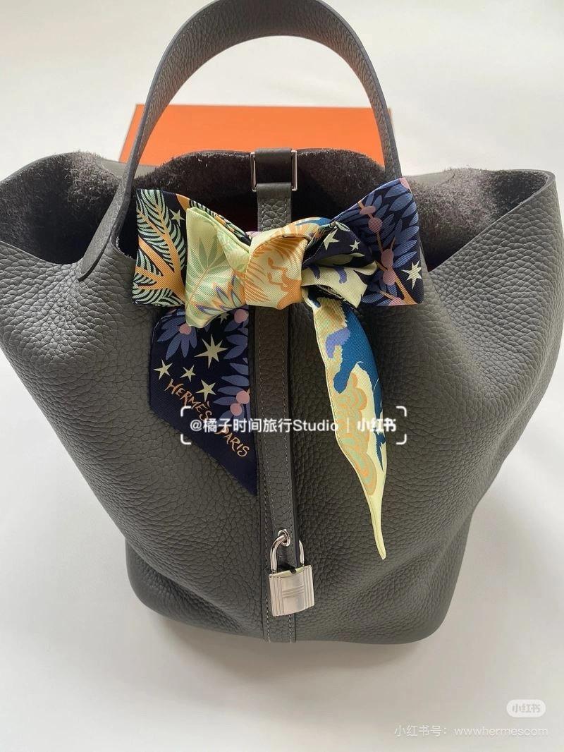Hermes Silk