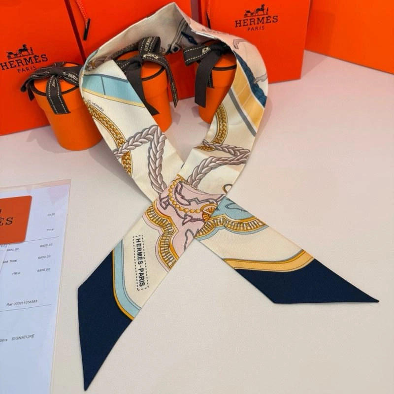 Indistinguishable Hermes Silk