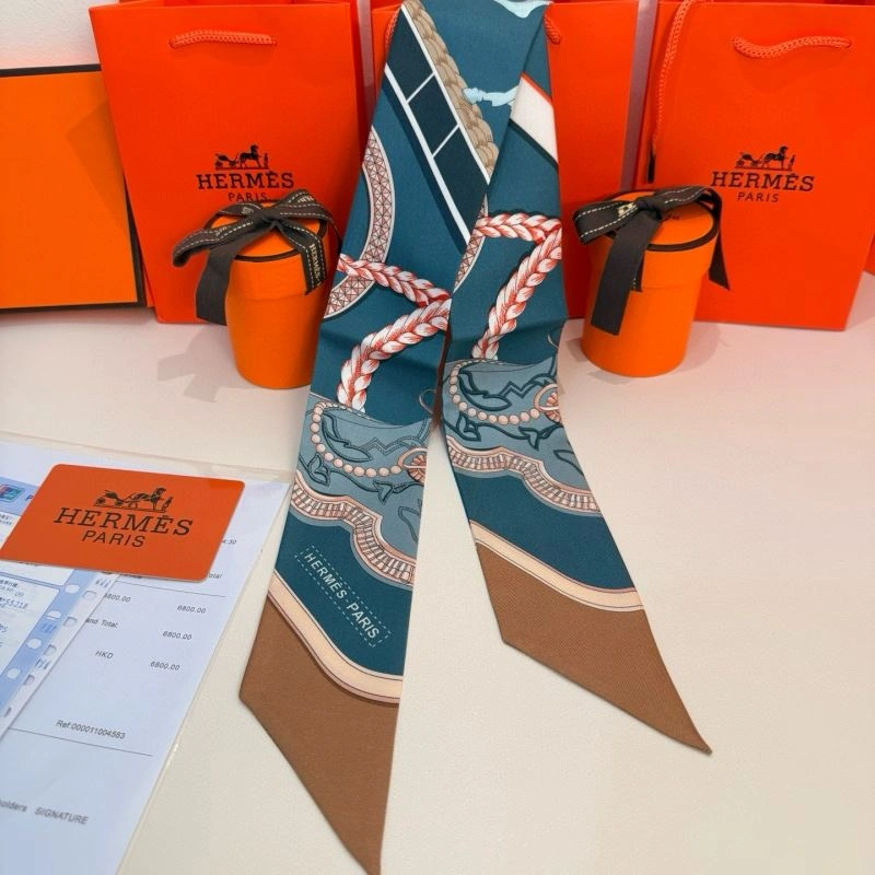 Indistinguishable Hermes Silk