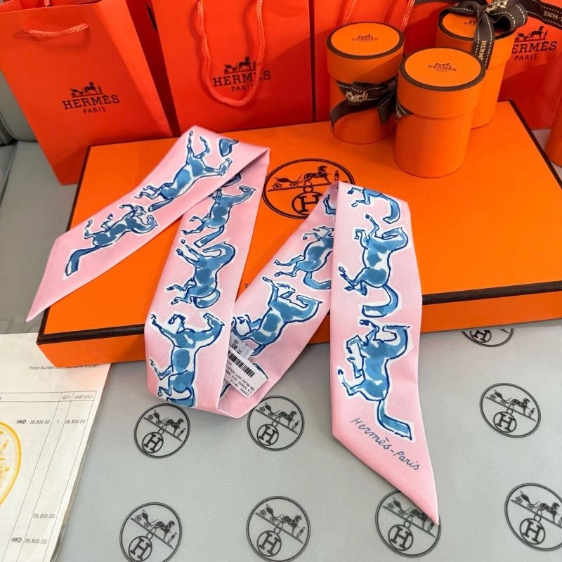 Accurate model Hermes Silk