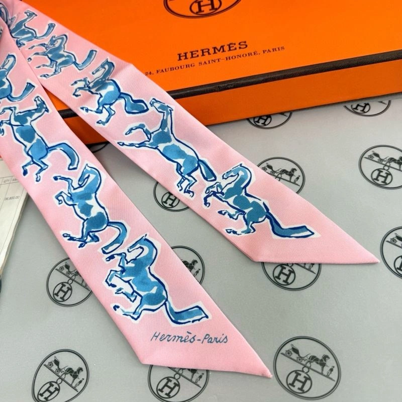 Accurate model Hermes Silk