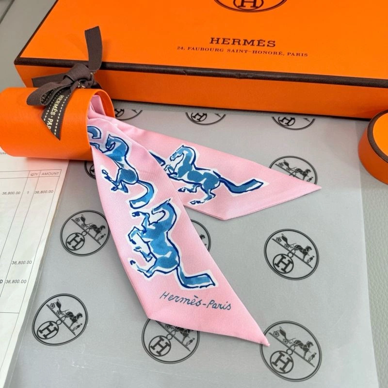 Accurate model Hermes Silk