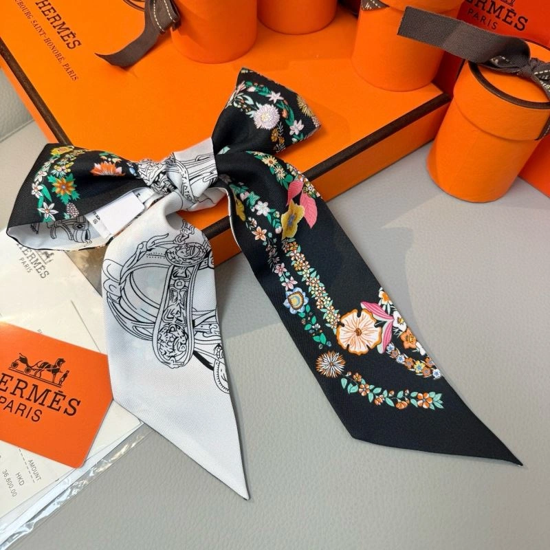 Indistinguishable Hermes Silk