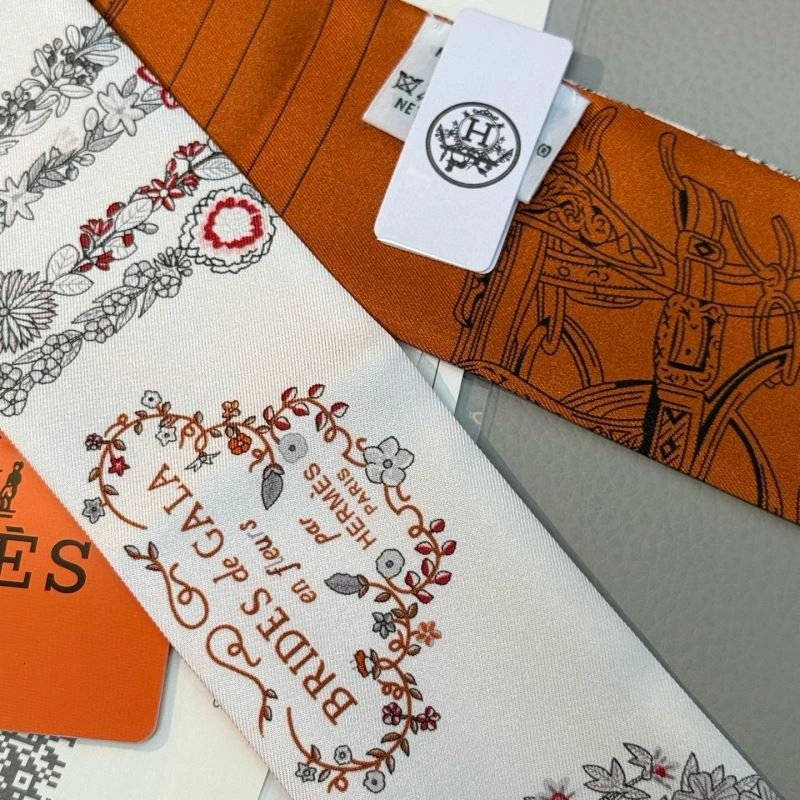 Accurate model Hermes Silk