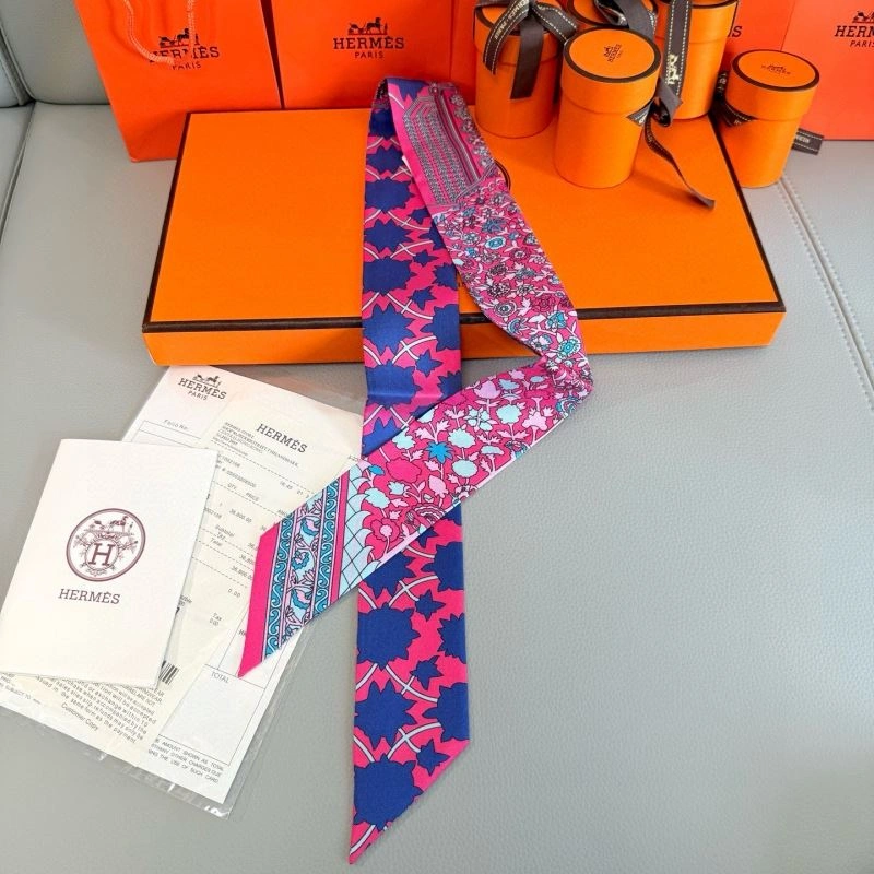 Exact replica Hermes Silk
