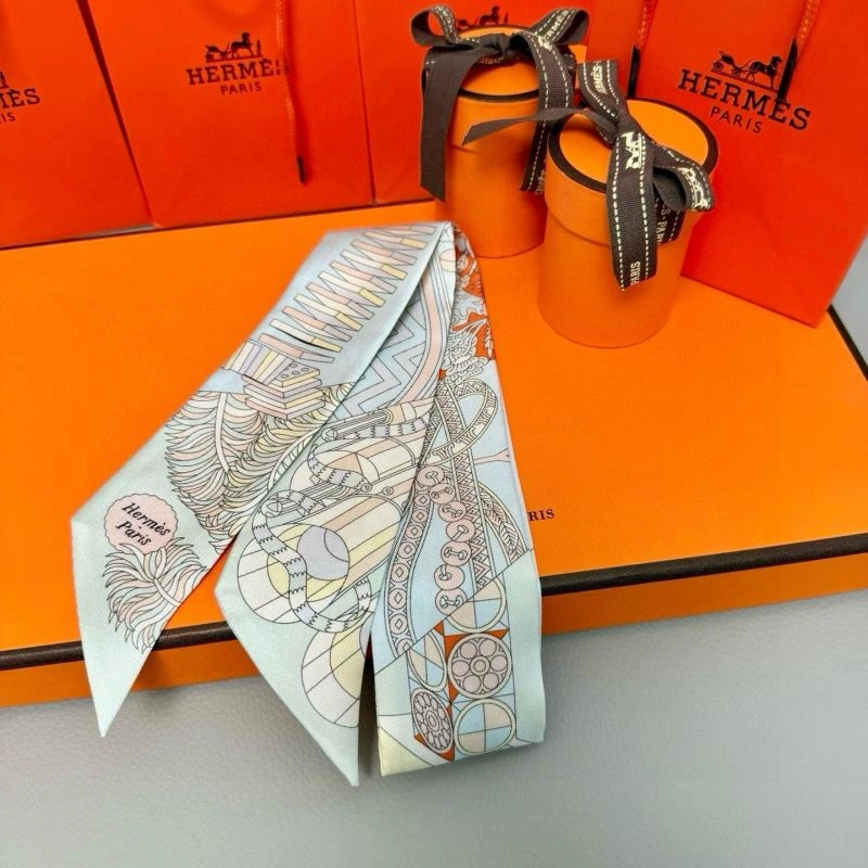 Exact replica Hermes Silk