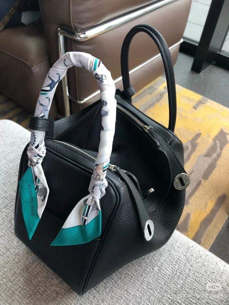 Brand-authenticated Hermes Silk