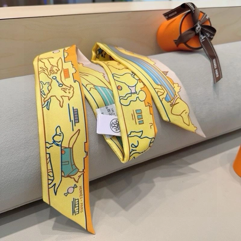 Exact replica Hermes Silk