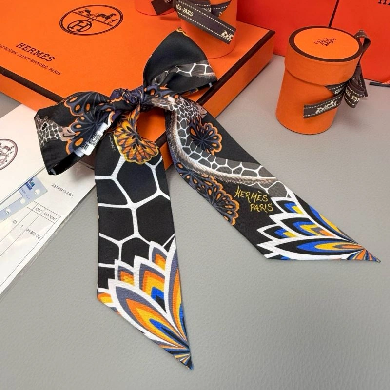 Exact replica Hermes Silk