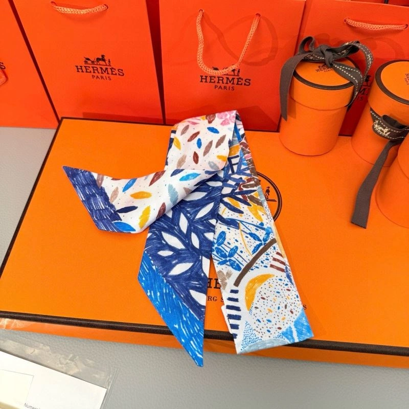 Exact replica Hermes Silk