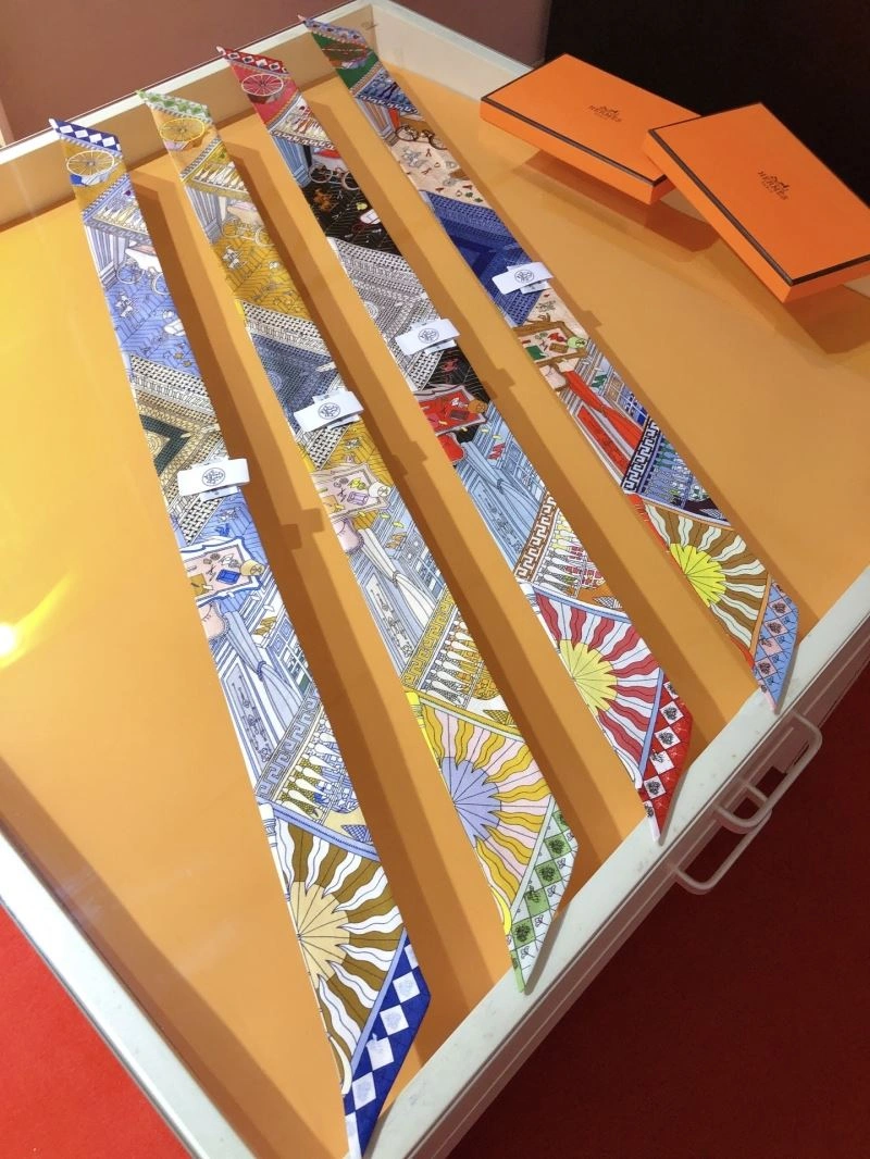 Mirror quality Hermes Silk
