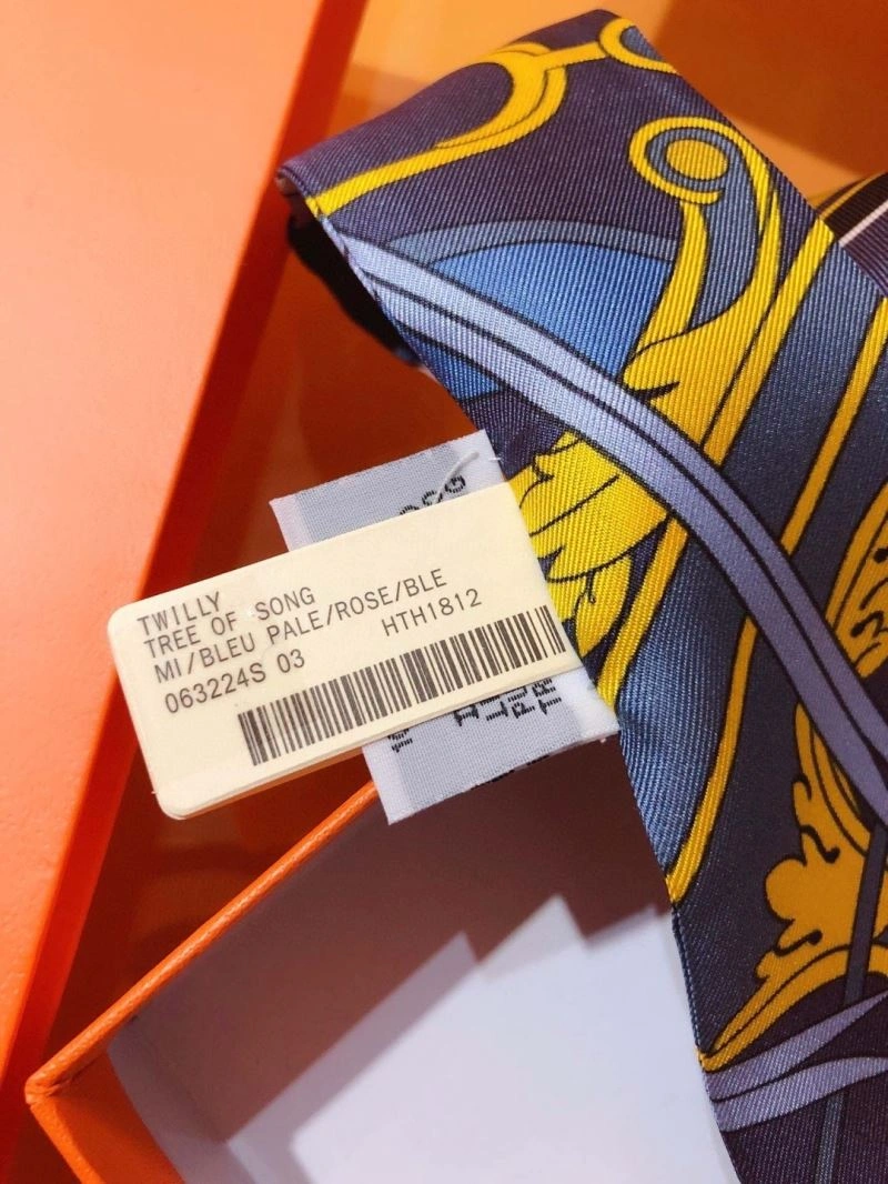 Indistinguishable Hermes Silk