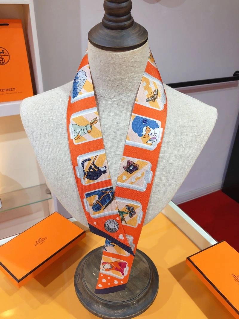 Accurate model Hermes Silk