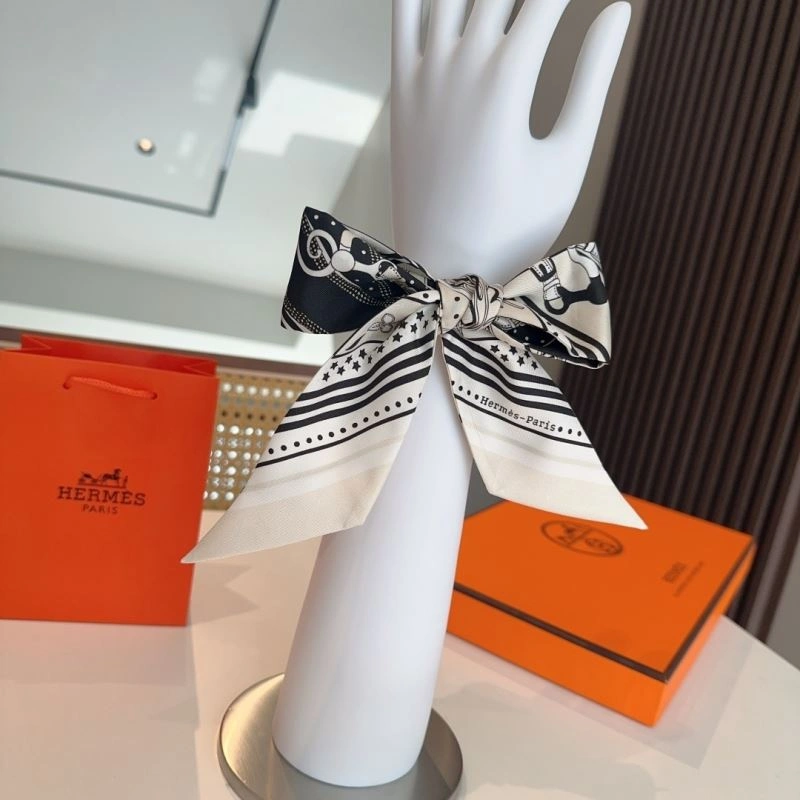 Value-priced Hermes Silk