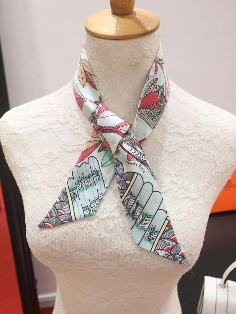 Indistinguishable Hermes Silk