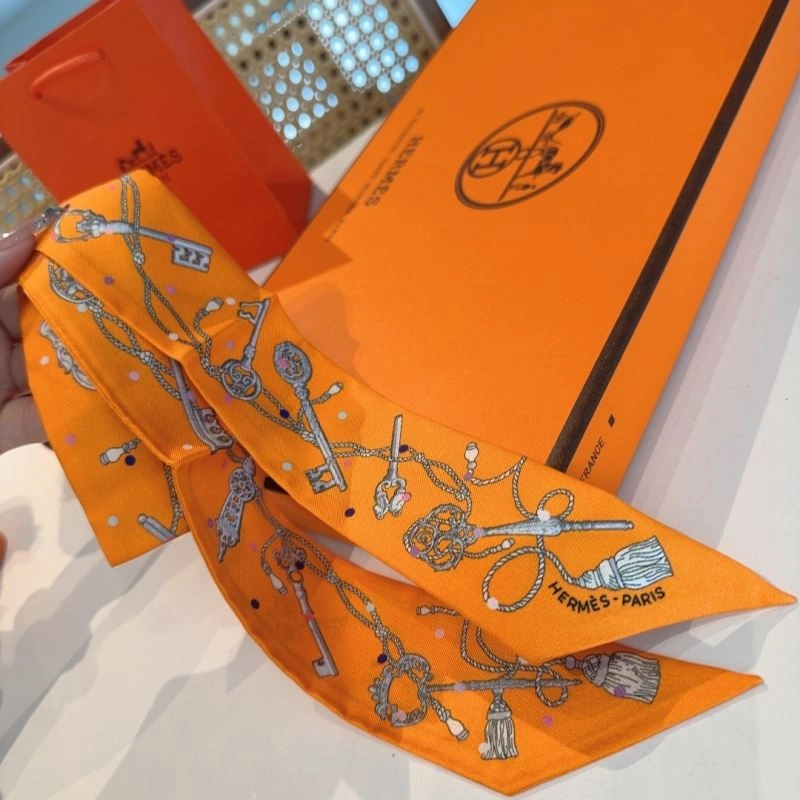 Accurate model Hermes Silk