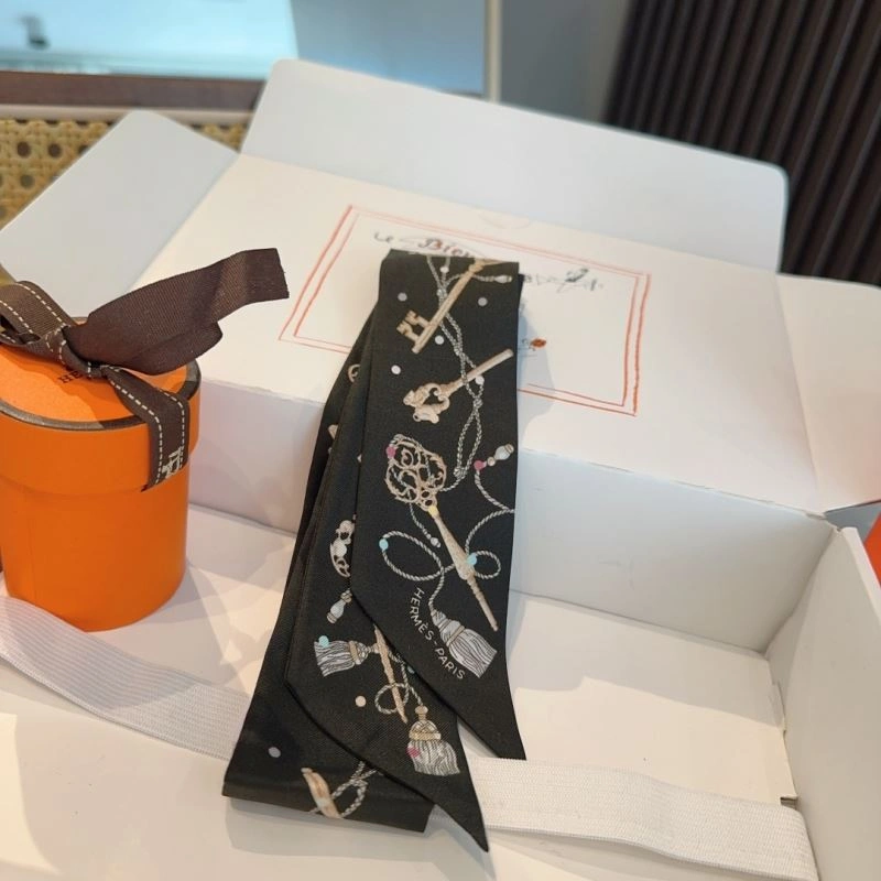 Brand-authenticated Hermes Silk