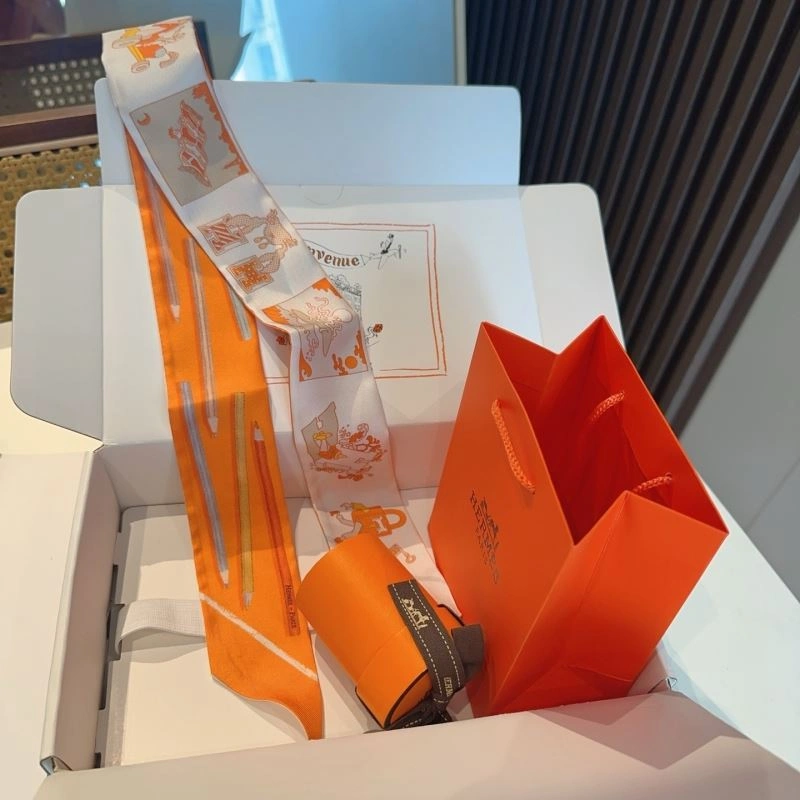 Top mirror Hermes Silk