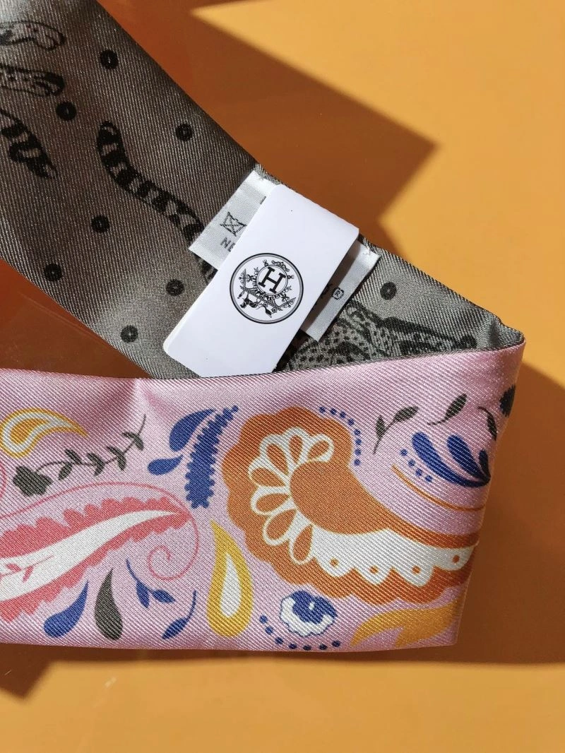 Accurate model Hermes Silk