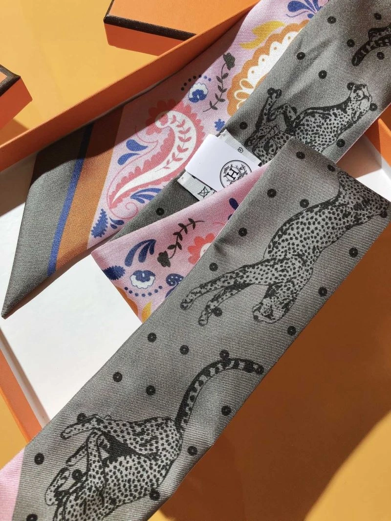 Accurate model Hermes Silk