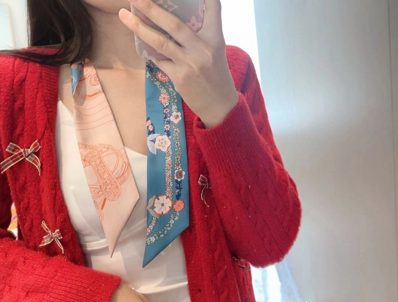 Accurate model Hermes Silk