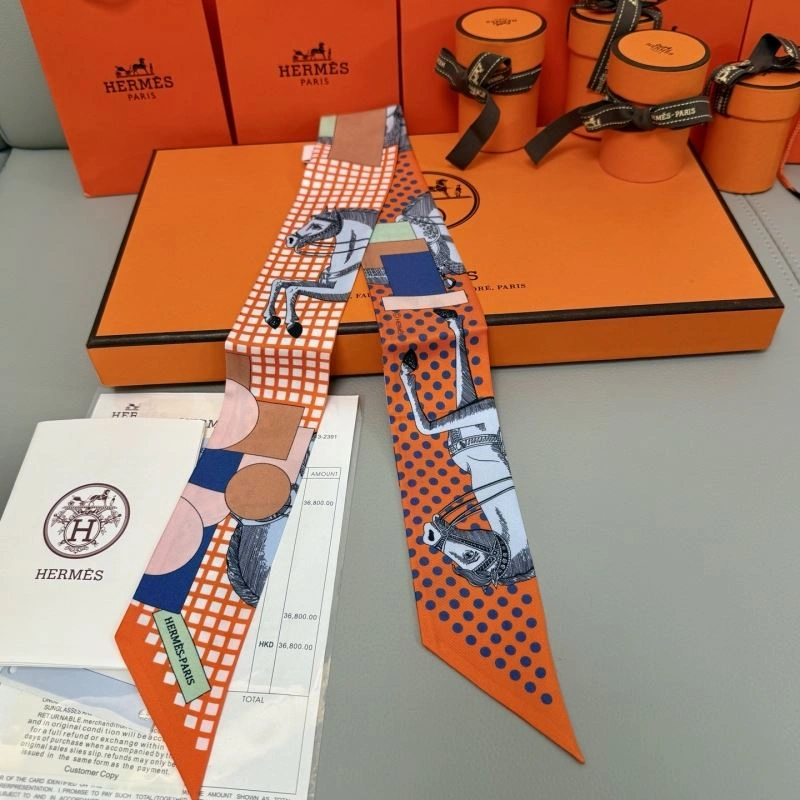 Exact replica Hermes Silk