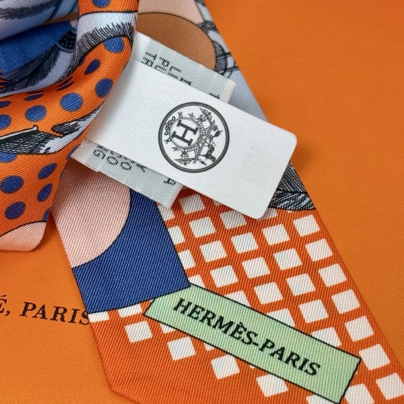 Exact replica Hermes Silk