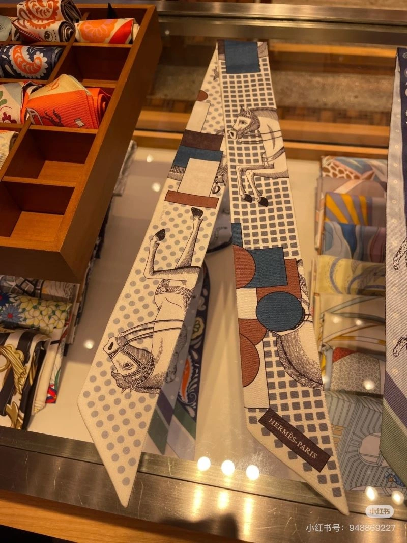 Brand-authenticated Hermes Silk