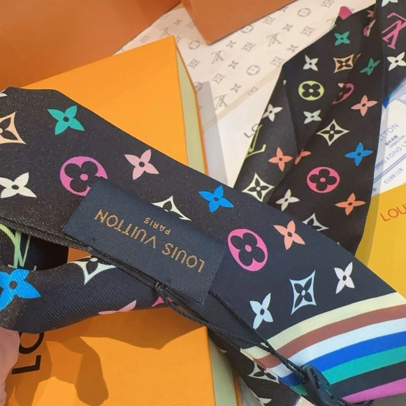 Value-priced Hermes Silk