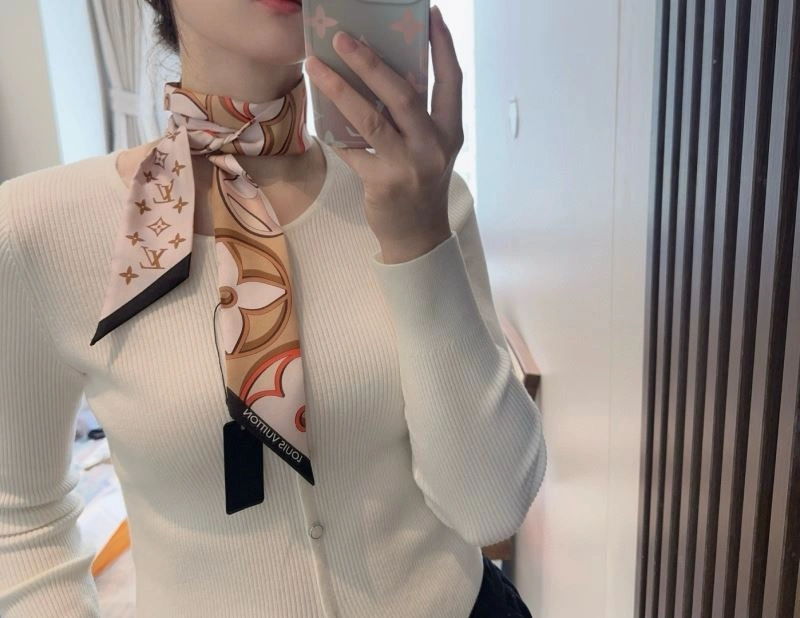 Hermes Silk