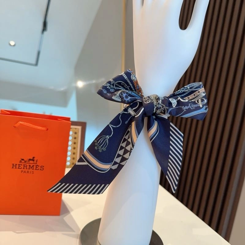 Value-priced Hermes Silk