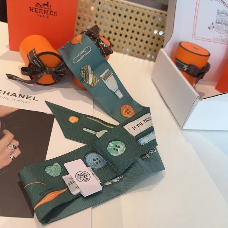Accurate model Hermes Silk