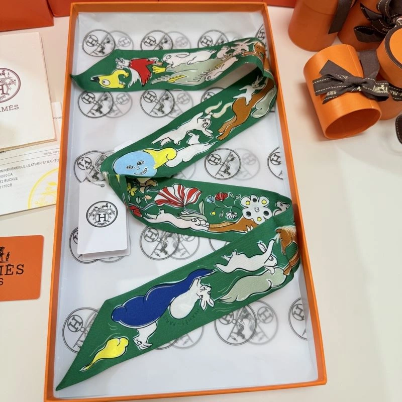 Exact replica Hermes Silk