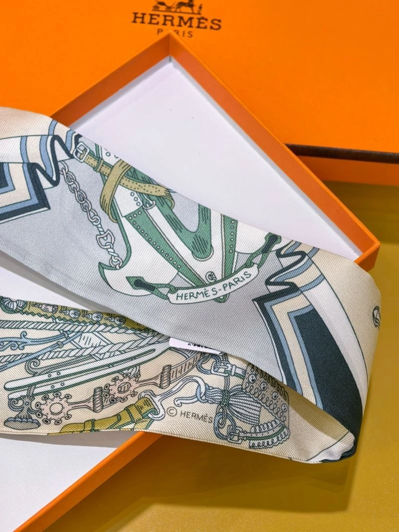 Exact replica Hermes Silk