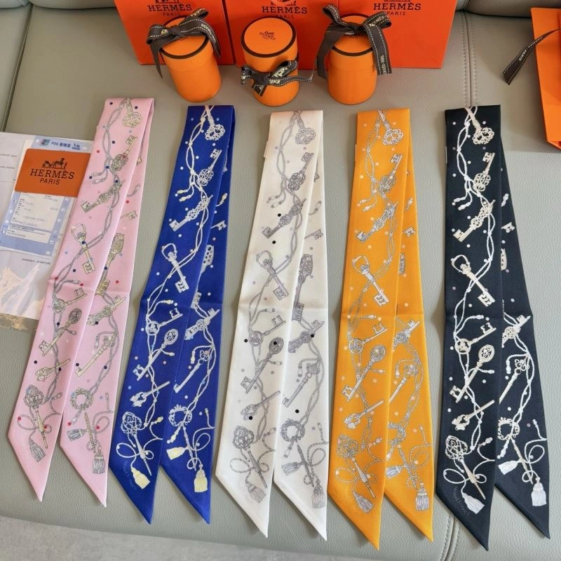 Accurate model Hermes Silk