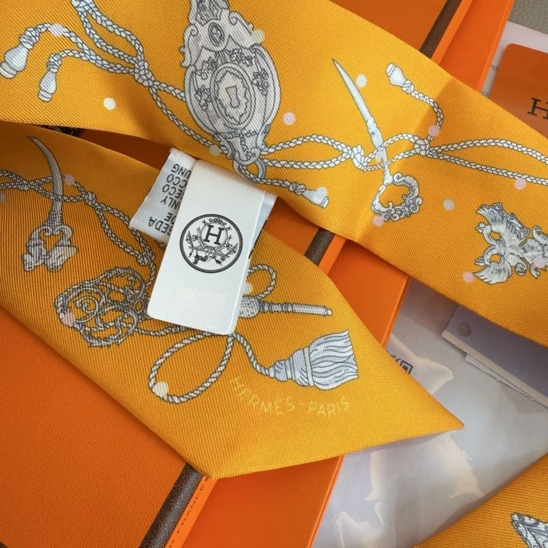 Accurate model Hermes Silk