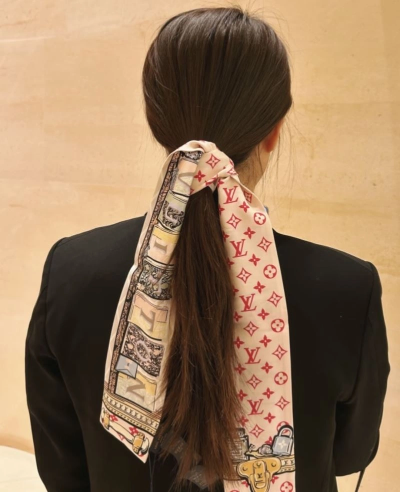 Hermes Silk