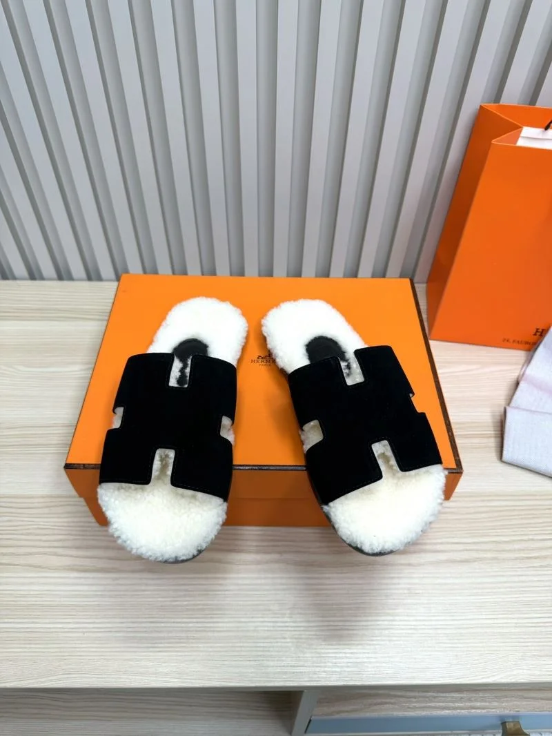 Hermes Slippers