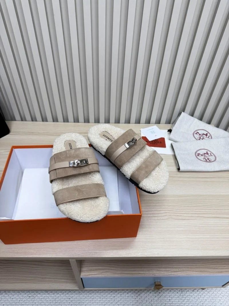 Hermes Slippers
