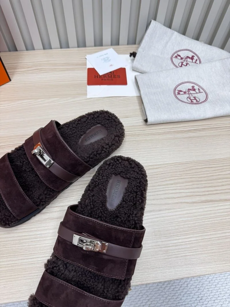 Cut-rate Hermes Slippers