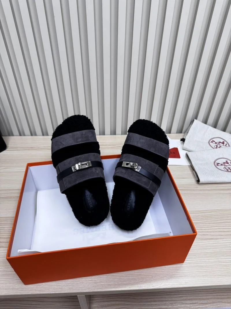 Accurate model Hermes Slippers