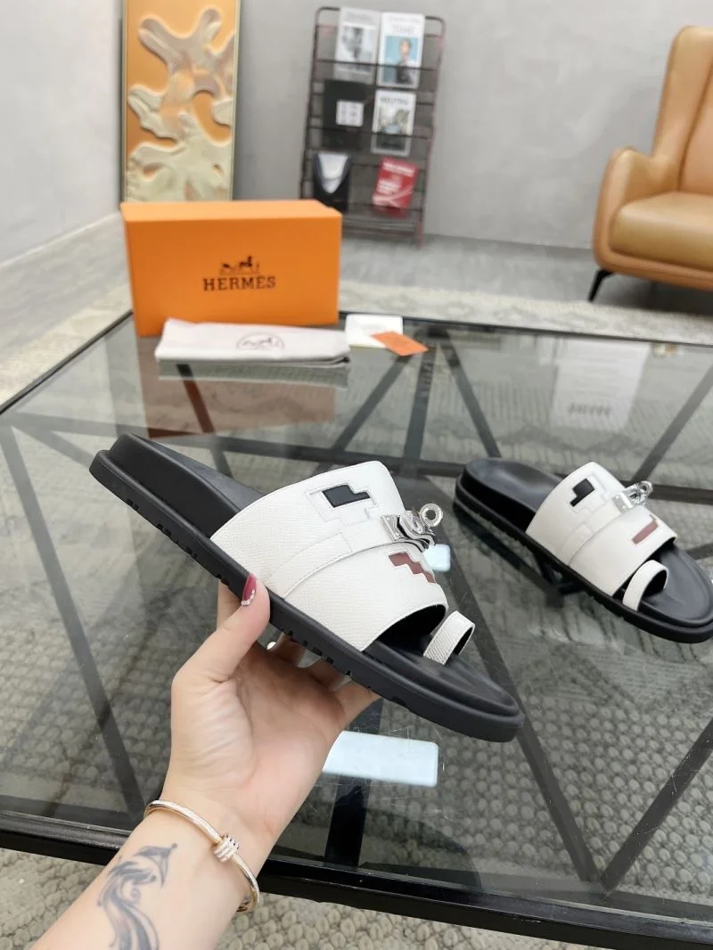 Cut-rate Hermes Slippers