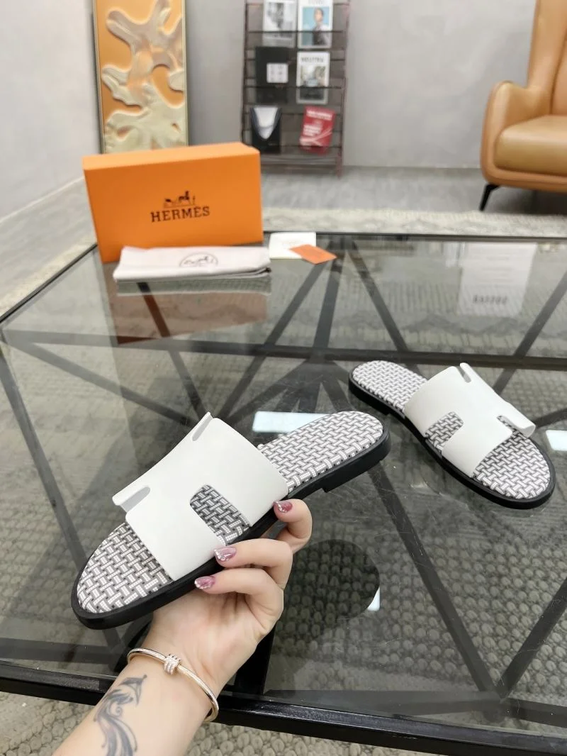 Bargain Hermes Slippers