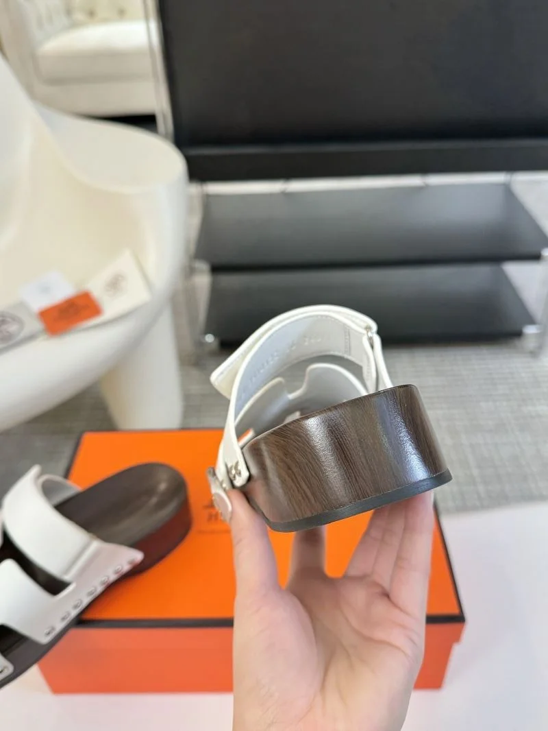 Affordable Hermes Slippers