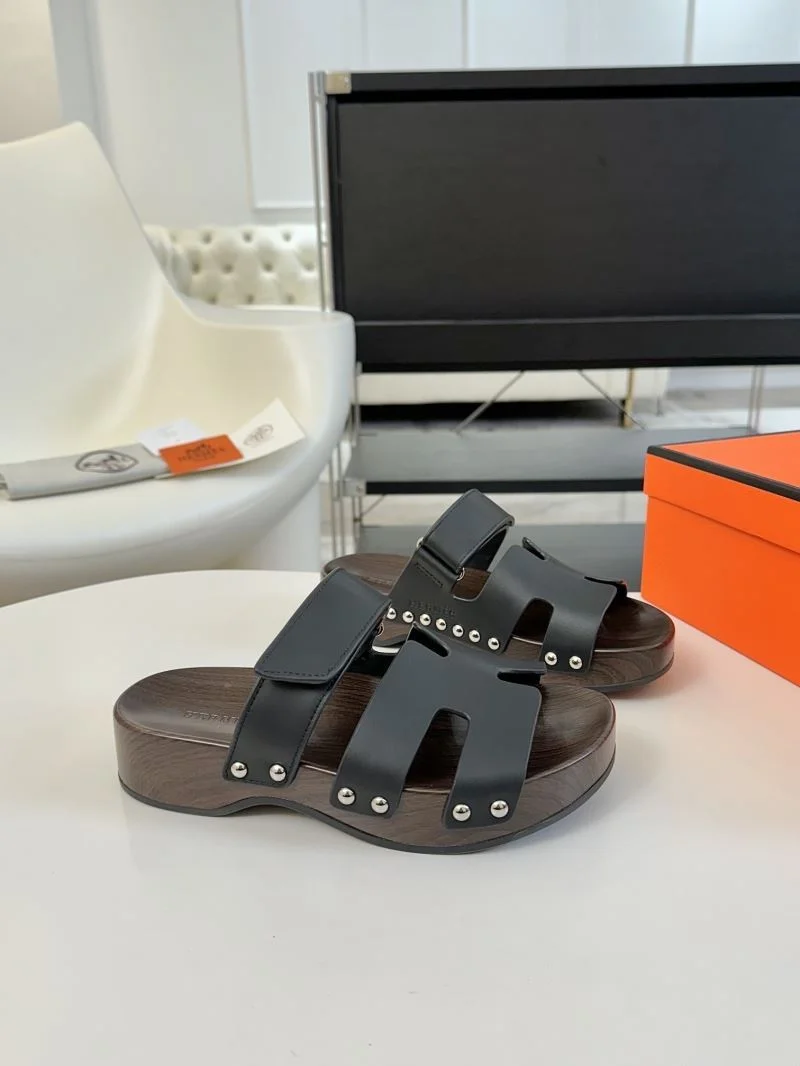 Cut-rate Hermes Slippers
