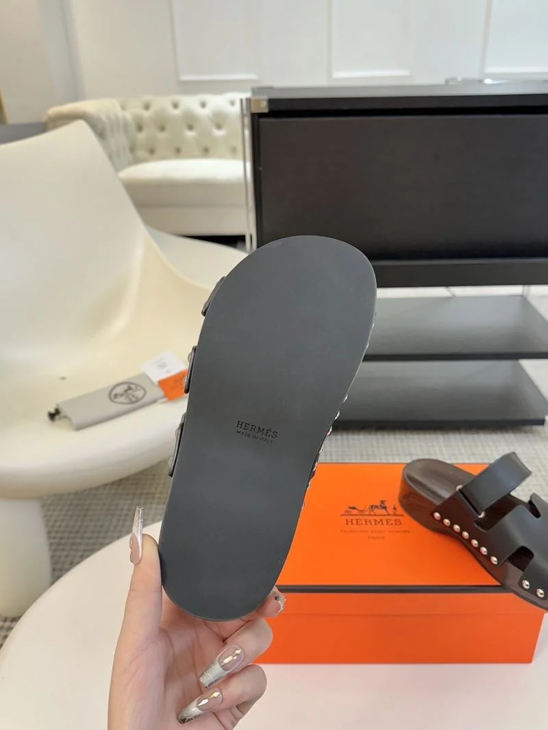 Cut-rate Hermes Slippers