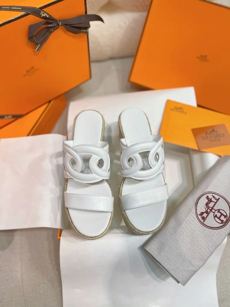 Value-priced Hermes Slippers