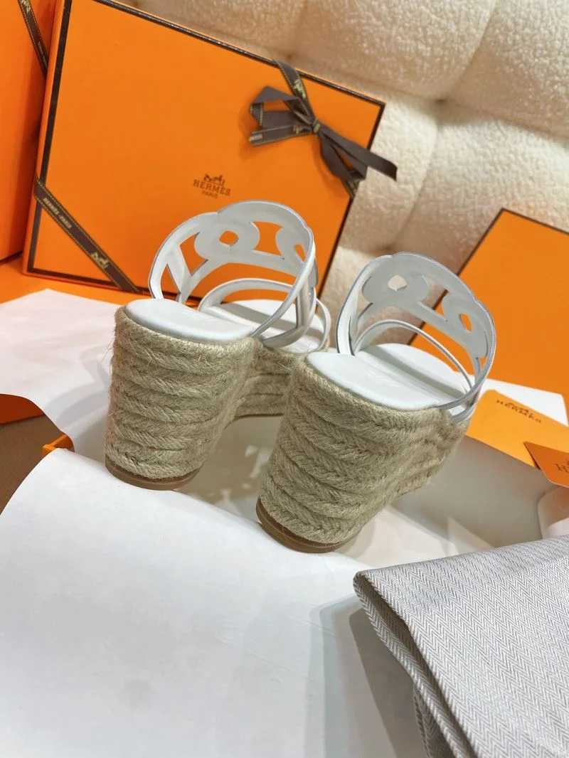 Value-priced Hermes Slippers